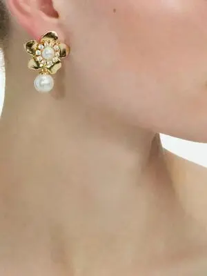 SELF-PORTRAIT Flower Pearl Earrings