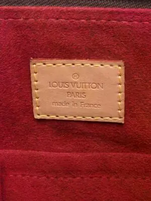 LOUIS VUITTON 2004 Monogram Coussin Gm Shoulder Bag