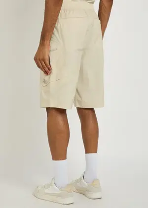 Moose Knuckles Shell Cargo Shorts - Cream
