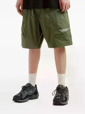 FINGERCROXX Cargo Shorts With Belted Waist And Logo Detail - Green