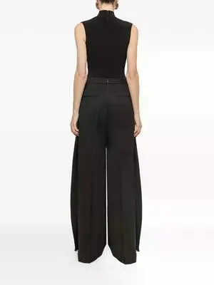 NISSA Sleeveless High-neck Bodysuit