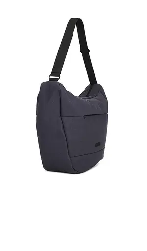 UCON ACROBATICS Adam Medium Bag