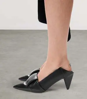 Loewe Leather Origami Flap Back Pumps 70 - Black