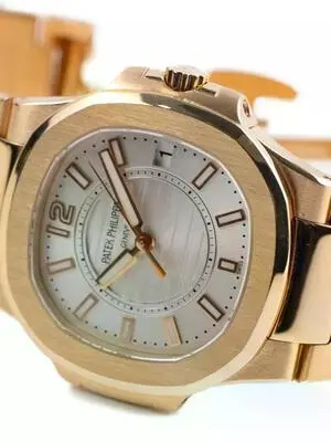 Patek Philippe Nautilus 7011/1r-001 Rose Gold Watch