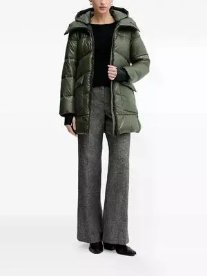Sisley Boat Neck Knitwear With Ribbed Detailing