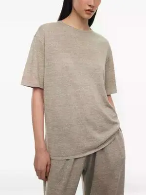 12 STOREEZ Crewneck T-shirt