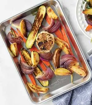 NORDICWARE Aluminium Naturals Quarter Sheet