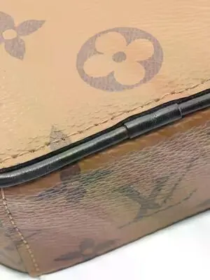 LOUIS VUITTON 2021 Mini Boîte Chapeau Monogram Reverse Tote Bag