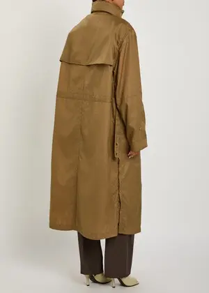 LEMAIRE Hooded Water-repellent Nylon Raincoat - Camel