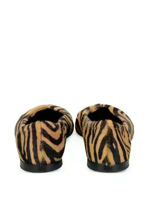 POMME D´OR Zebra Pattern Pointed Toe Flat Pumps