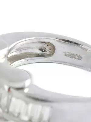 LB EXCLUSIVE Platinum East-west Diamond Ring
