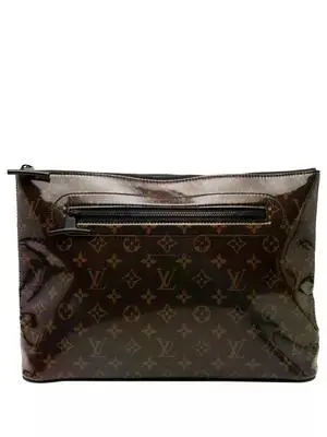 LOUIS VUITTON 2018 Monogram Glaze Pochette Cosmos Clutch - Brown