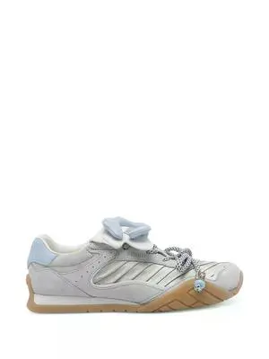 Fendi Wave Sneakers With Flower-patch Detail - Grey