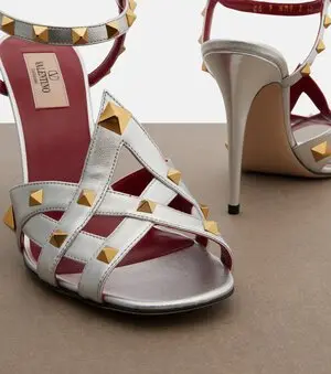 Valentino Garavani Rockstud Metallic Leather Sandals - Silver