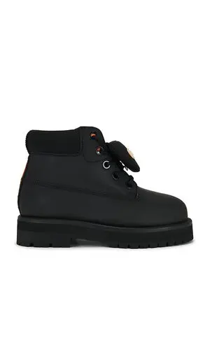 PDF BY DOMENICO FOMICHETTI Strada Boot