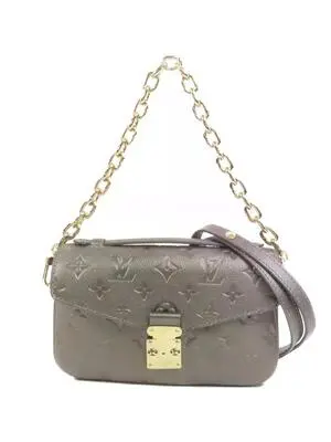 LOUIS VUITTON Pochette Métis East West Calfskin Handbag