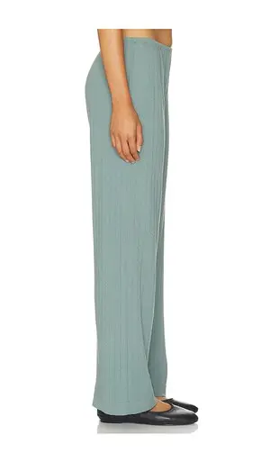 Donni. The Pointelle Simple Crop Pant