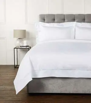 CELSO DE LEMOS Bourdon King Duvet Cover - White