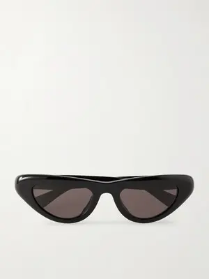 Bottega Veneta Curvy" Cat-eye Acetate Sunglasses - Black