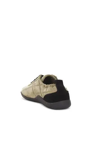 ST. AGNI Stitch Pillow Sneaker - Olive