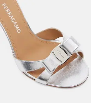 FERRAGAMO Bow-detail Metallic Leather Sandals - Silver