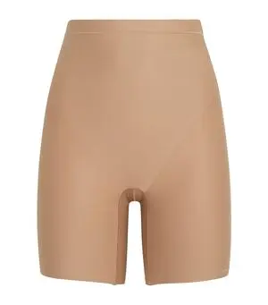 SKIMS Core Sculpt Mid-waist Shorts - Beige