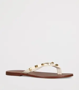 Valentino Garavani Rockstud Leather Flip Flops - White
