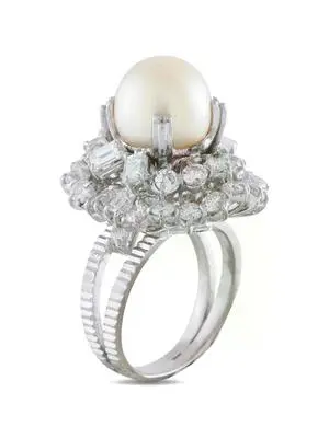 LB EXCLUSIVE Platinum Pearl And Diamond Ring