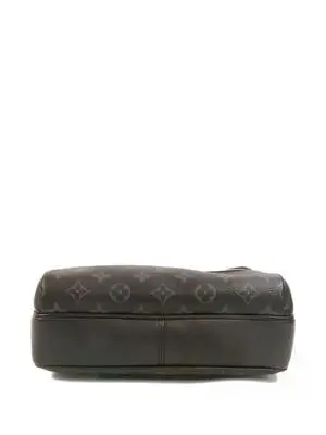 LOUIS VUITTON Monogram Eclipse Taiga Outdoor Messenger Bag - Black