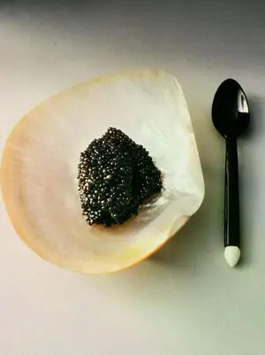 GOHAR WORLD Horn And Mother-of-pearl Caviar Set
