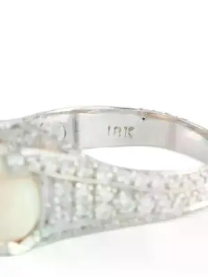 LB EXCLUSIVE Conch Pearl And Diamond Ring In 18k White Gold