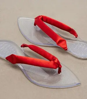 Alaïa Invisible Satin Thong Sandals - Red