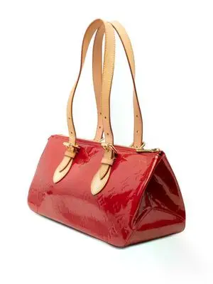 LOUIS VUITTON Monogram Vernis Rosewood Avenue Shoulder Bag - Red