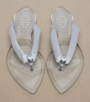 Alaïa Invisible Satin Thong Sandals - Silver