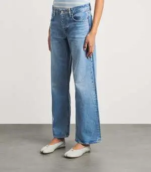 FRAME The Saturday Straight Jeans