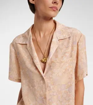 Chloé Shell Pendant Necklace