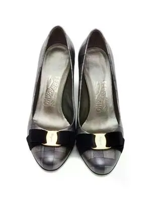FERRAGAMO Vara Bow Patterned Wedge Pumps