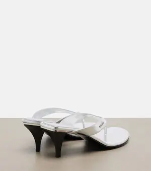 Gucci Vittoria Metallic Leather Thong Sandals - Silver