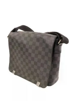 LOUIS VUITTON District Shoulder Bag - Black