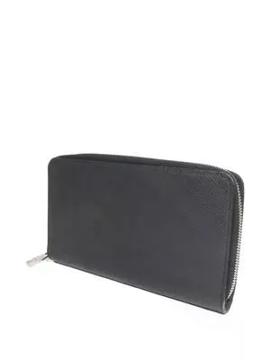 LOUIS VUITTON Taiga Leather Zipper Long Wallet