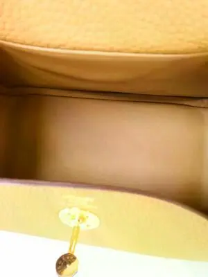 Hermès 20 Mini Lindy Handbag - Neutrals