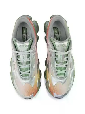 NEW BALANCE Abzorb 2000 Metallic Sneakers - Silver
