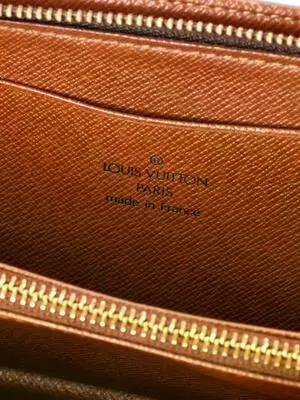 LOUIS VUITTON Porte-monnaie Zippy Wallet Monogram Canvas Small Wallets - Brown
