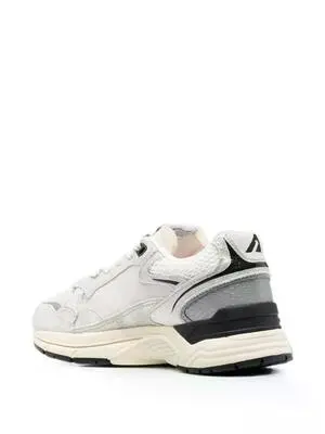 AUTRY Hyperway Panelled Leather Sneakers - Silver