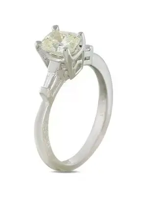 LB EXCLUSIVE Platinum Diamond Ring With Baguette Accents