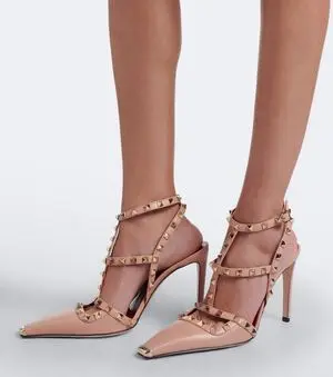 Valentino Garavani Rockstud Leather Pumps