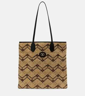 Valentino Garavani Vlogo N/s Medium Tote Bag - Beige
