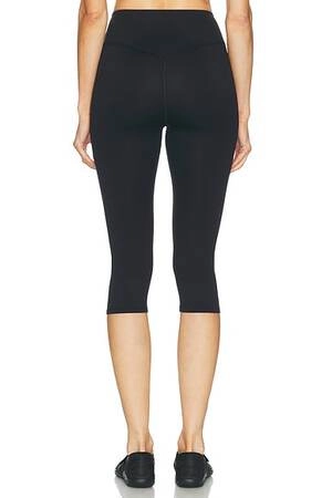 NIKESKIMS Matte 17 Crop Legging - Obsidian