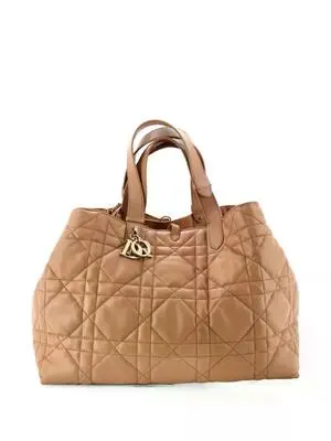 Dior Macrocannage Quilt Calfskin Tote Bag - Neutrals