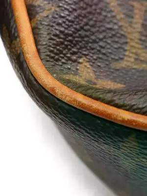 LOUIS VUITTON Monogram Shoulder Bag